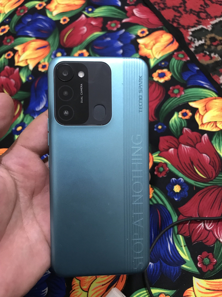 Tecno spark 8 go