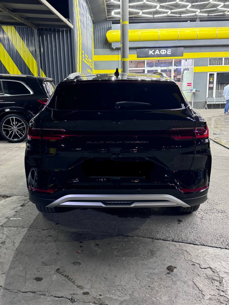 Byd song chempion 605 km