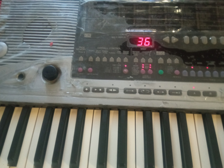 Sintezator Yamaha psr 510 hamma joyi ishlaydi aybi yoʻq sotiladi narxi