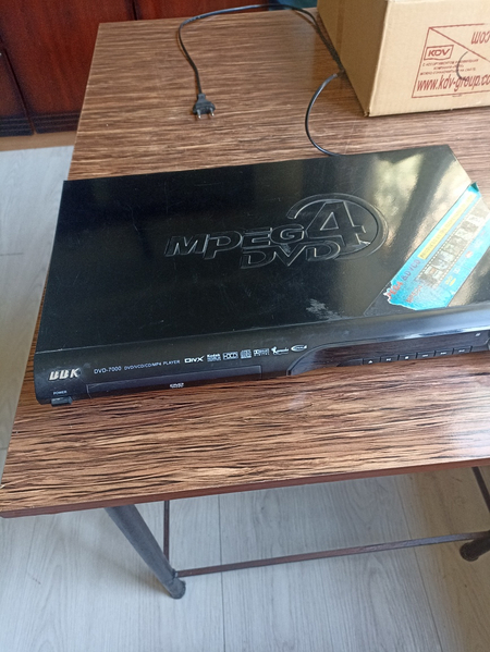 DVD-7000 дивиди плеер