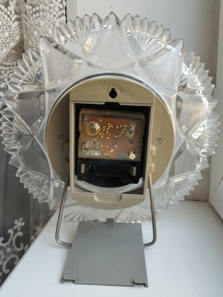 Часы Маяк в хрустальном корпусе,  СССР