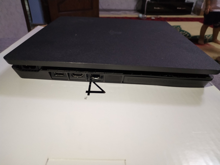 Срочно продается Play station pro -4 память 1тб!!!