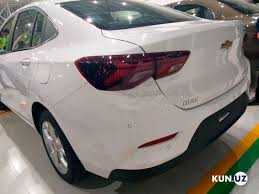 CHEVROLET ONIX 3LT M/T arenda s vikupom godovoy 14%