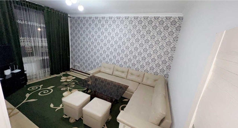 Uzbomda 4 xonali uy ijaraga beriladi