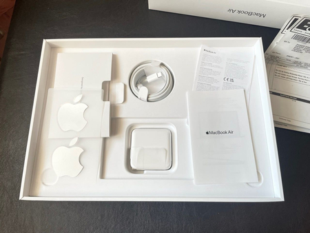 Macbook Air M1  (16/256, Silver) как новый