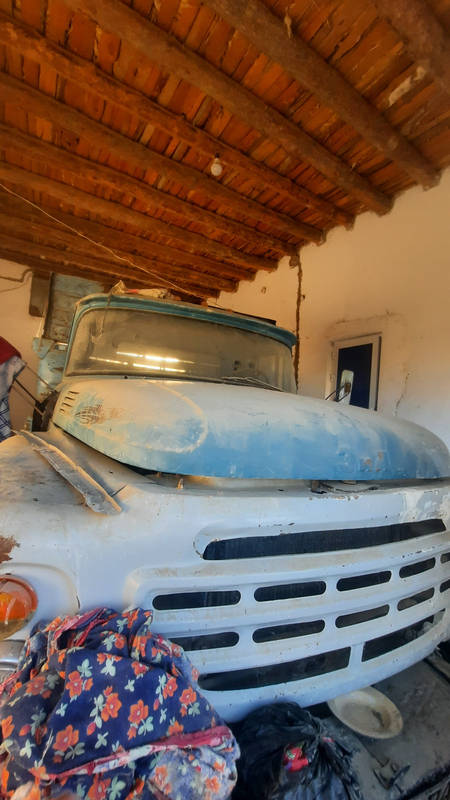Zil 130 sotiladi hamma narsasi zur