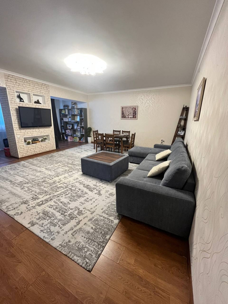 Продается 3х ком. квартира на Нукусской, ор-р: Гламур, 130м2