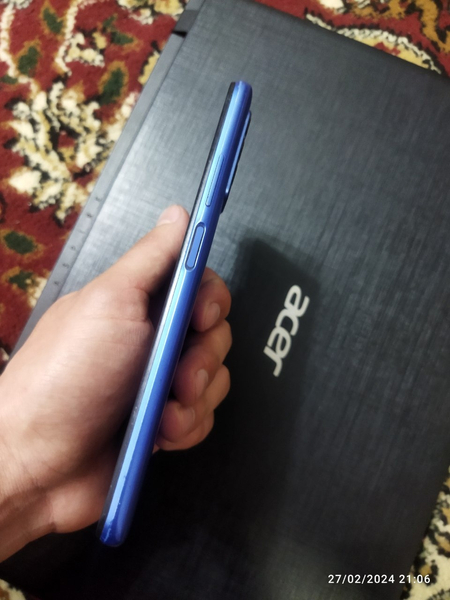 Redmi 9T 8/128 900 ming keliwamiza Towkent