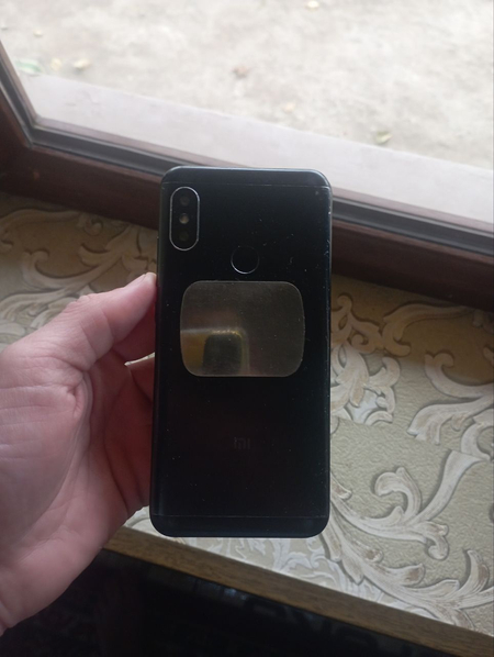 Mi 6 pro bor 4 64g ayibi ekran qoʻyish kerak