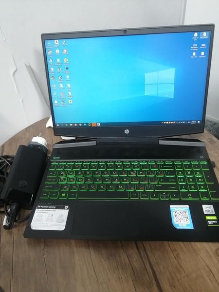 Noutbook Hp core i5 10 pakaleniya Srochni sotiladi