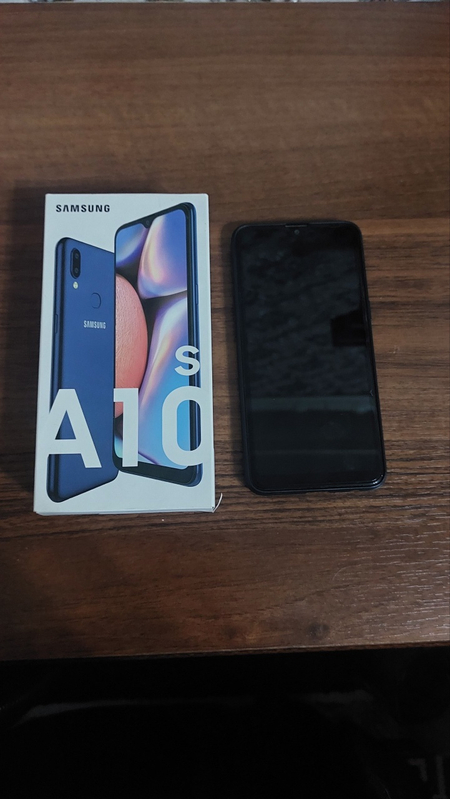 Samsung. A 10s telefoni