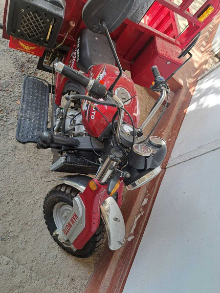 Yuka tashiydigon motosinkel sotiladi(Nam moto )