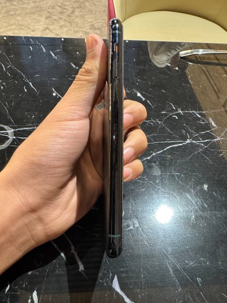 IPhone 11 pro sotiladi