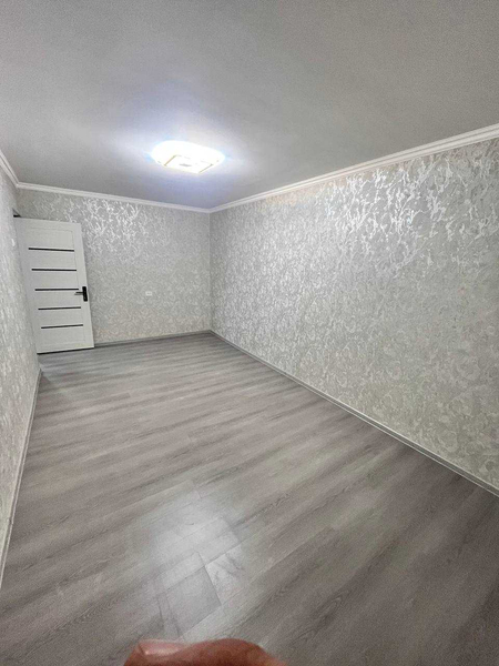 СРОЧНО продаётся своя квартира в Чирчике ул. А.Темура 122