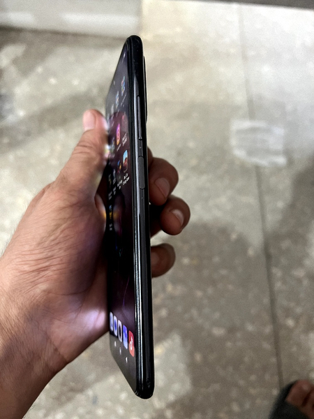 Redmi note 10s 6/128. Iphone 6 olis 64 GB sotiladi.