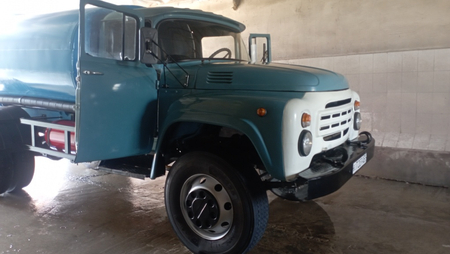 Zil vadavoz 130 sotiladi