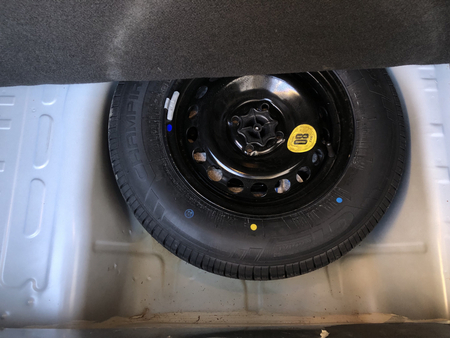 Bir qol moshina Chevrolet Cobalt