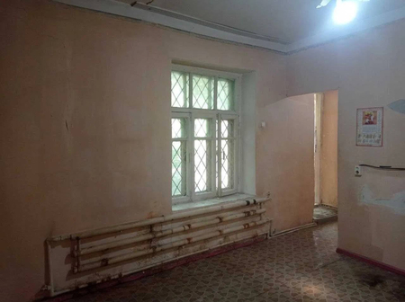 Коттедж 1 комнатный , Без Ремонта Куйлюк 5-Массив