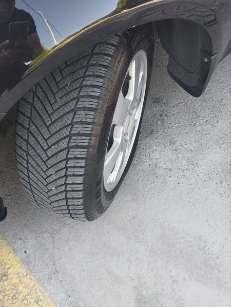 Chevrolet qora Jentra 2021