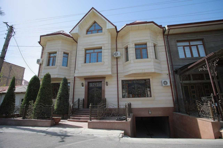 Продаётся Евродом на улице Хазинабог, 3-соток (N 8976)