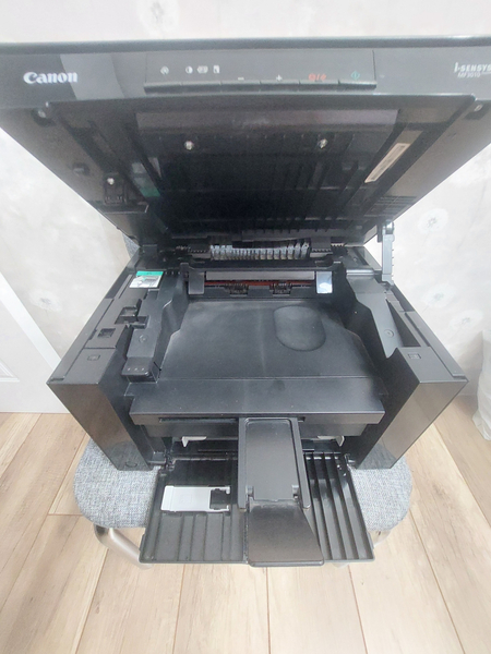 Продам принтер Canon MF3010