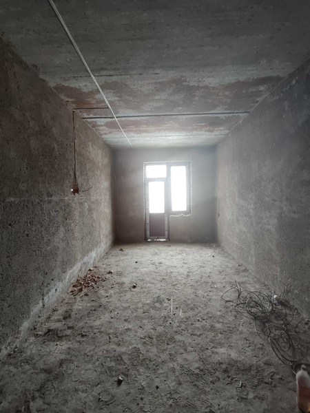 Срочно продаётся коробка 77м2 2-ка. СамГАСИ