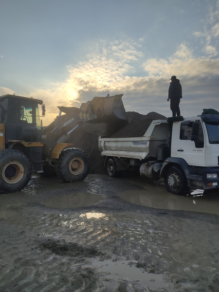 Тош Булыга кампот 70 30 клинец шебен Песок доставка