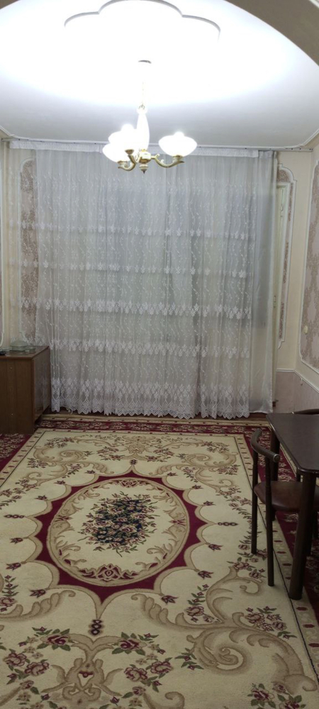 Метро Чиланзар 16 квартал. 2+2.  92 м2