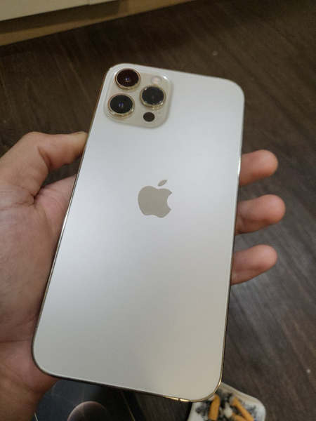 Iphone 12 pro max ideal sostayana