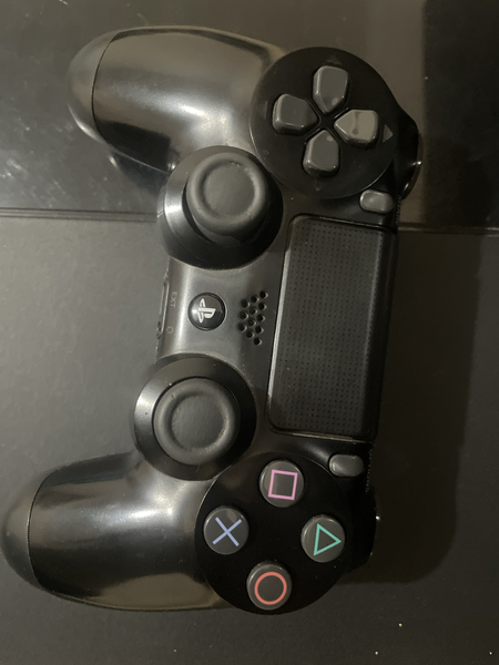 Playstation 4 Сотилади срочно!
