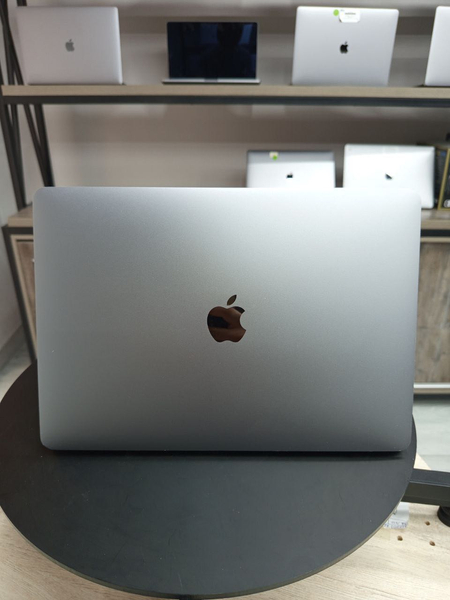 продается MacBook Pro