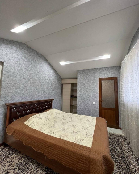 Dacha Sarik bochkada oilaviy va ulfatlar uchun