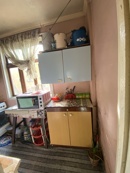 chilonzor 18 kv 1 dom 3 hona 4 xona qlingan