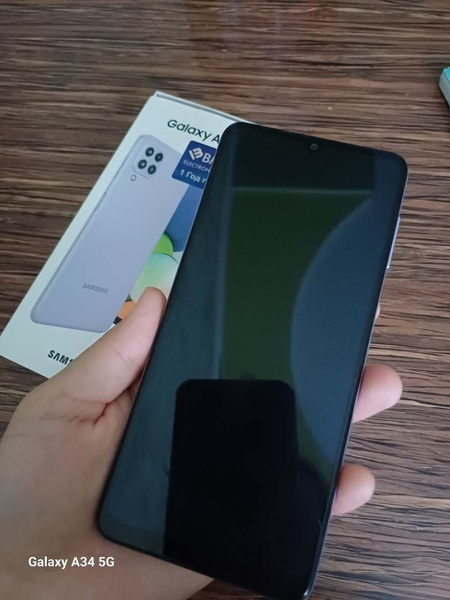 Samsung A22  srochna sotiladi