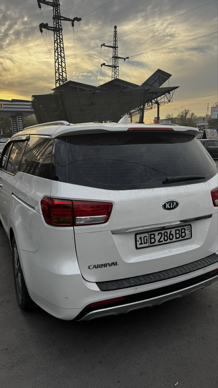 Kia Carnival 2016