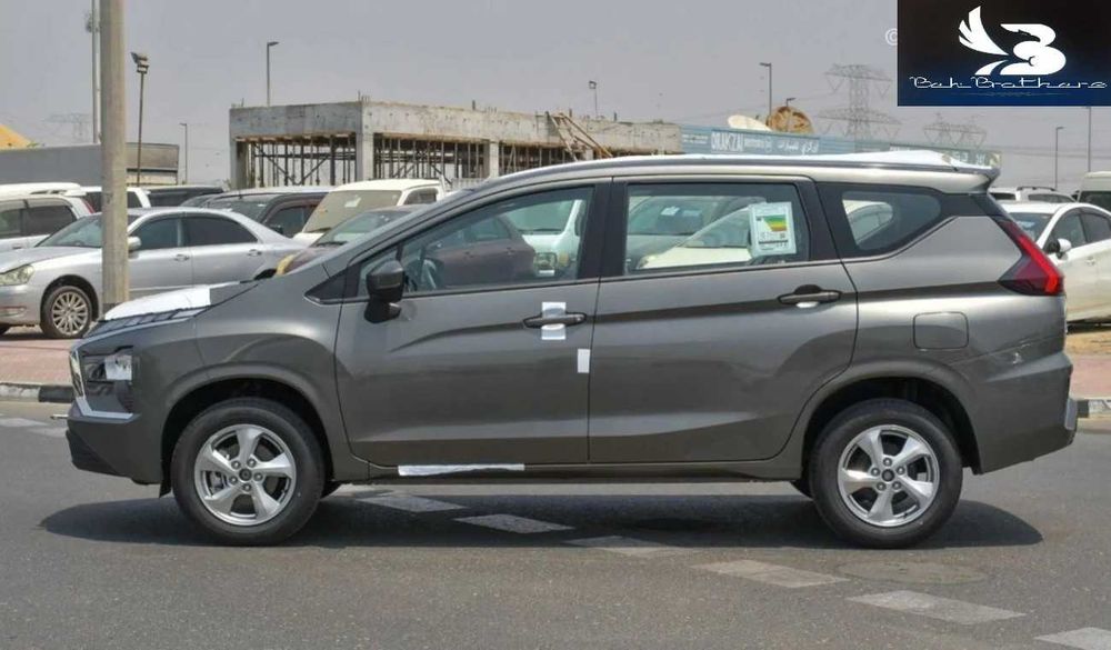 Mitsubishi Xpander Medium Line 1,5 л | 7- местный модель 2024