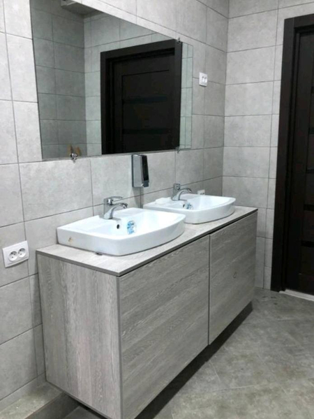Продам здание 4х уровня, вдоль дороги, ор-р Телебашня