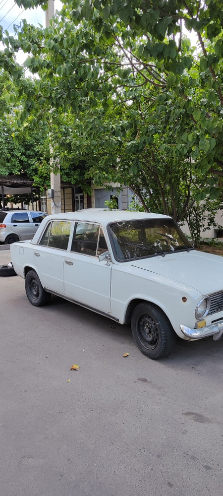 Vaz2101 sotiladi