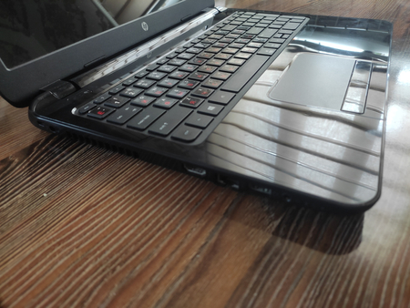 Hp 2/300 ofisnoy noutbuk