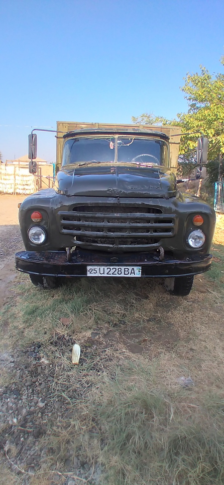 Zil 130 sotiladi 50.mln kelishamiz pul srochna zarur