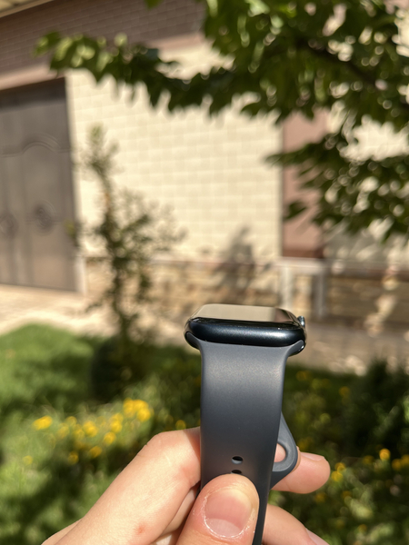Срочно продаются apple watch 8/45