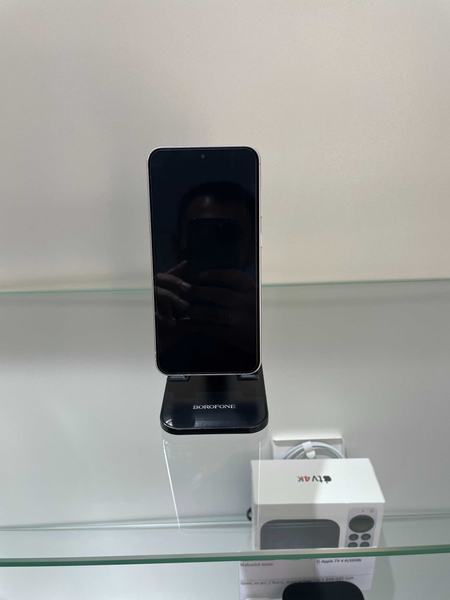Продам Samsung S23 FE