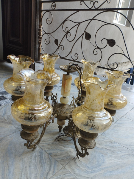 Бронзовая люстра
