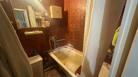 V4286 3/4/4 Ц2 Ор.р: дет.сад 422 80,45м2  Без ремонта