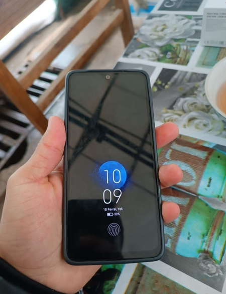 Redmi not 13  8/256 Black