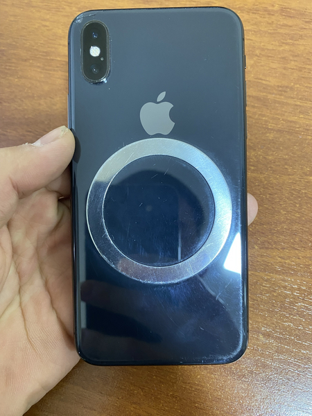 Iphone Xs sotiladi