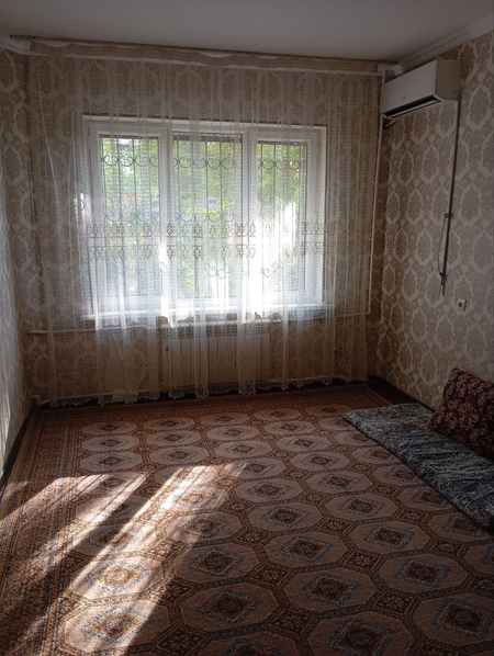 Ijaraga 2 ta odam olinadi birga turishga