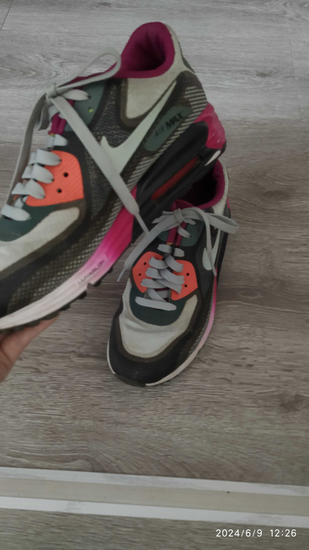 Кроссовки Nike airmax