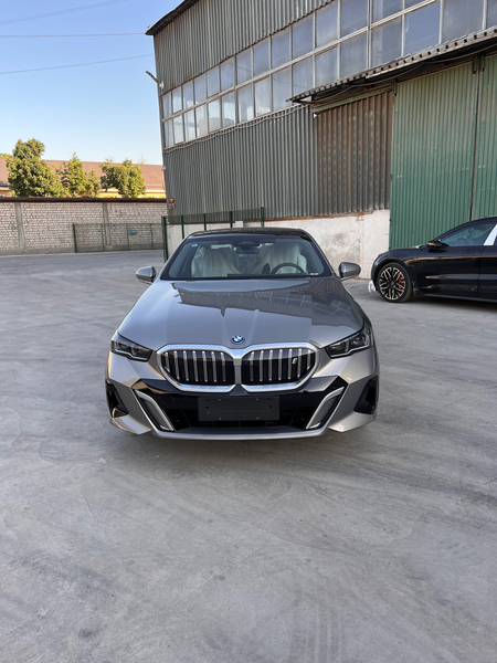 Продаётся BMW I5 Exclusive M sport пакет