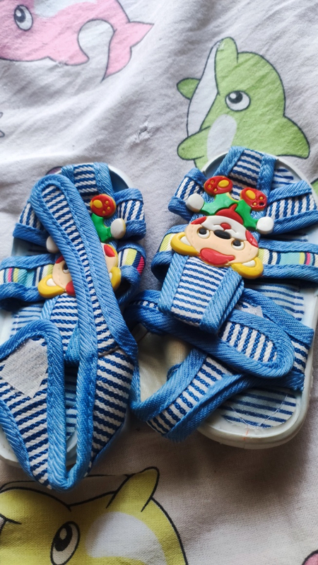 Босоножки с пищалкой, обувь, тапки